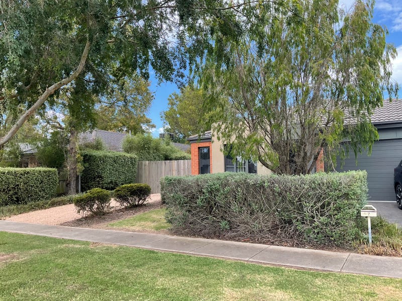 7 Glebe Drive, Sale, VIC 3850 - realestate.com.au