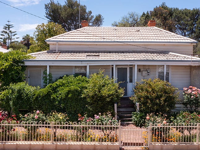 2 Falcon Street, Narrogin, WA 6312 - Property Details