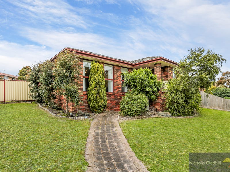 103 James Cook Drive, Endeavour Hills, VIC 3802 - realestate.com.au