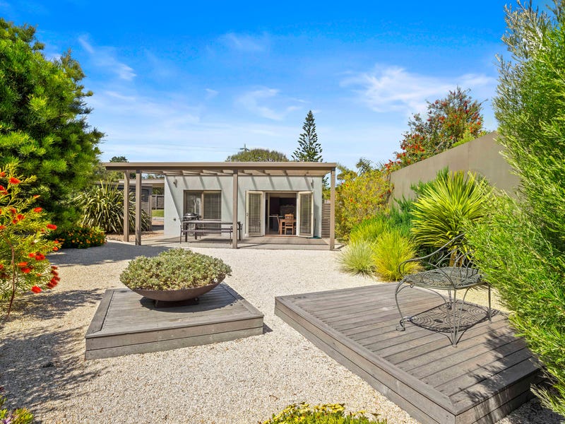 16 Robin Parade, Rye, Vic 3941 - Property Details