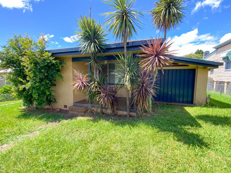 11 Cooper Street, South Toowoomba, QLD 4350 - realestate.com.au