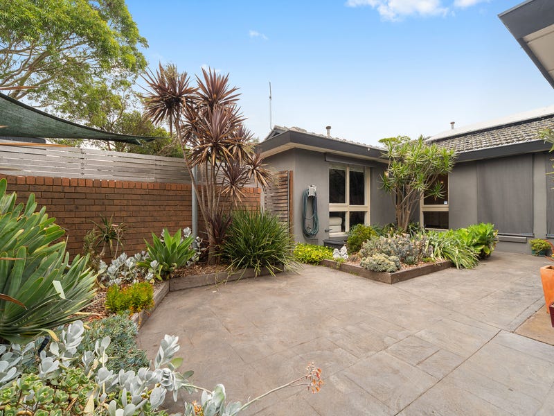 6 Fleming Court, Seaford, Vic 3198 - Property Details
