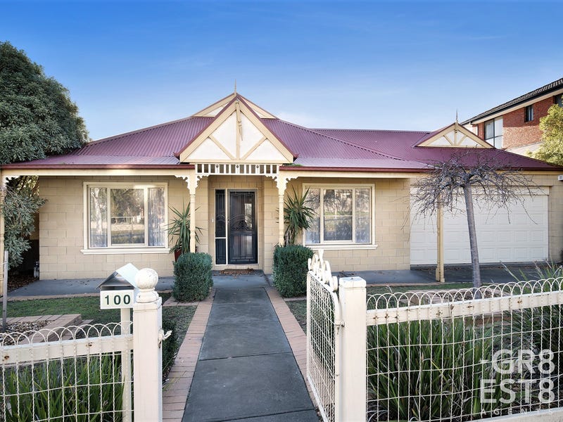 100 Lynbrook Boulevard, Lynbrook, Vic 3975 - Property Details