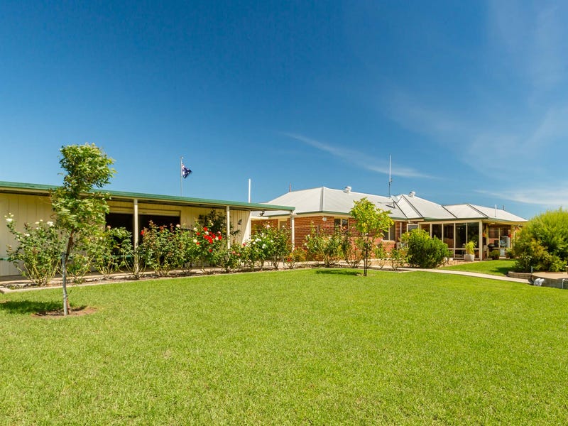 228 Valewood Road, Geham, Qld 4352 - Property Details
