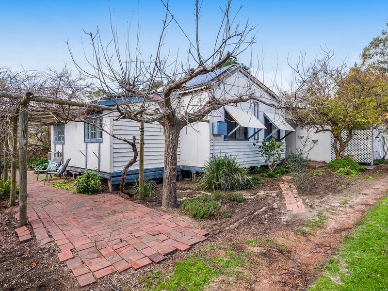 30 Willcox Street, Chidlow, WA 6556 - Property Details