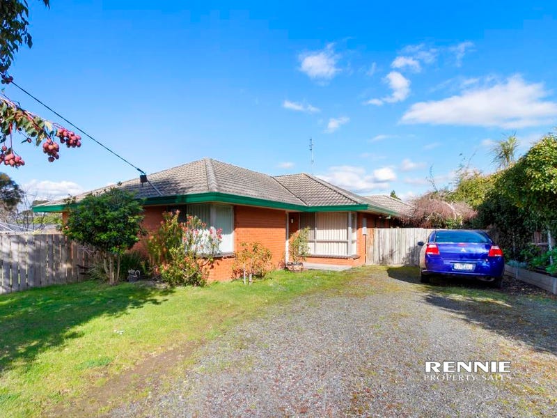 7 Walker Parade, Churchill, Vic 3842 - Property Details