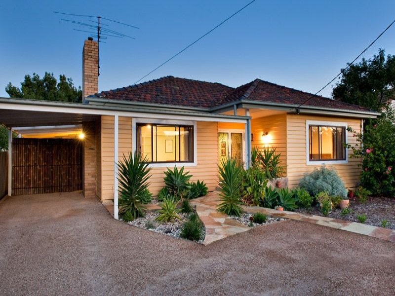 8 Colin Street, Sunshine, VIC 3020 - realestate.com.au