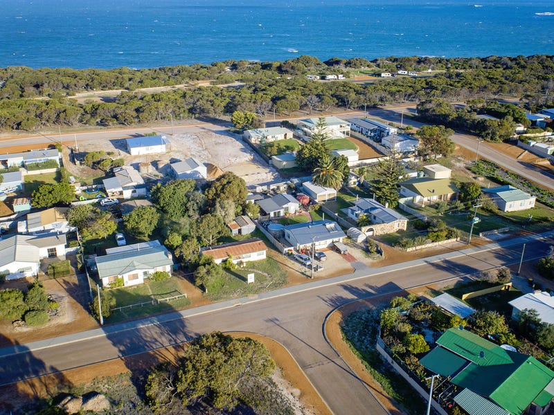 17 Chambers Street, Hopetoun, WA 6348 - realestate.com.au
