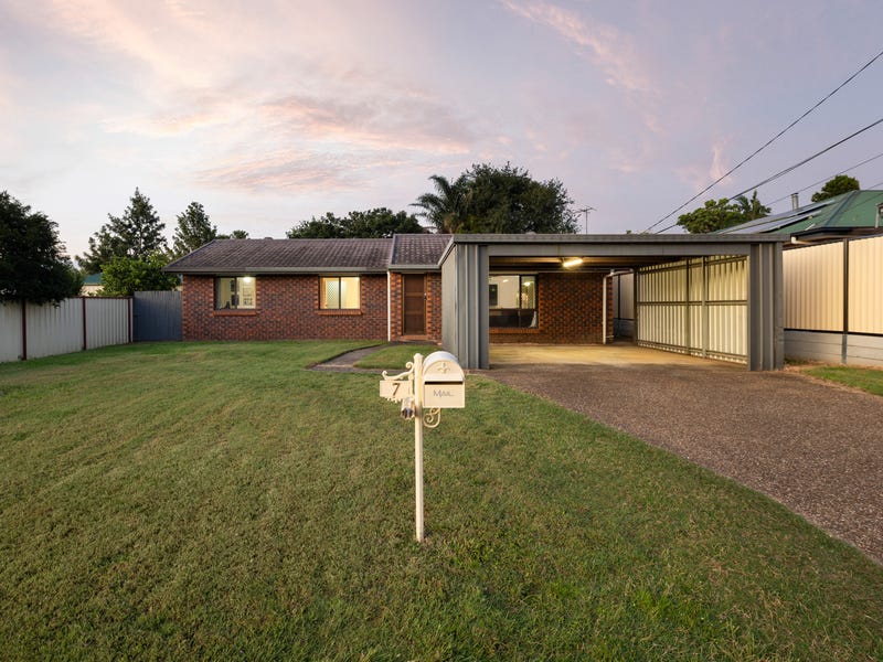 7 Watling Street, Hillcrest, Qld 4118 - Property Details