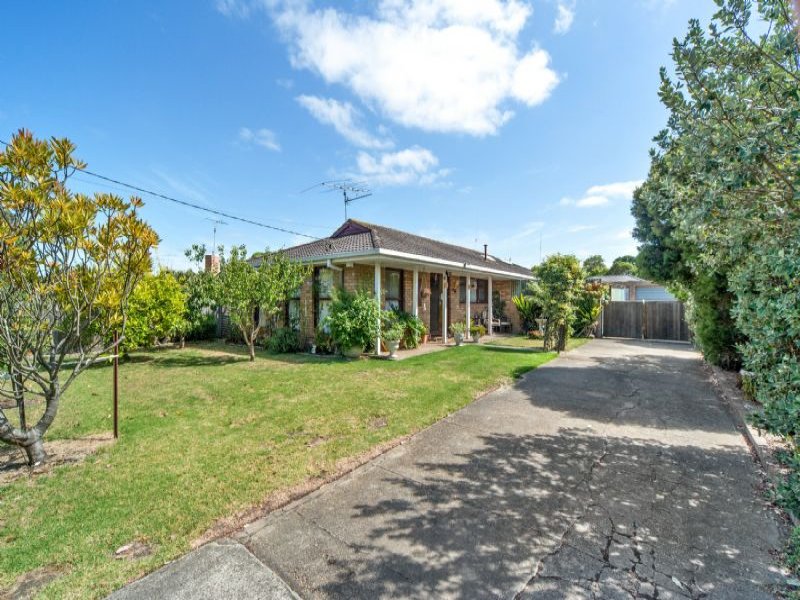 6 Sinclair Street, Somerville, Vic 3912 - Property Details