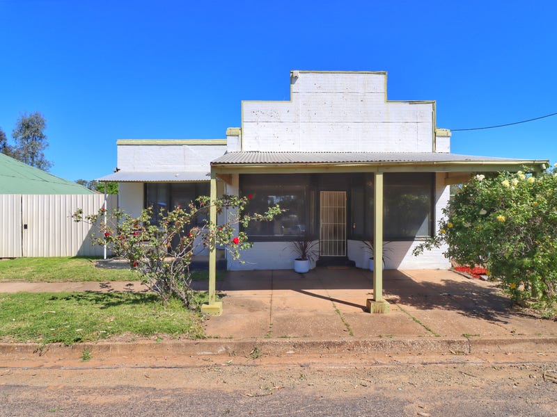 34 Main Street, Gooloogong, NSW 2805 - Property Details