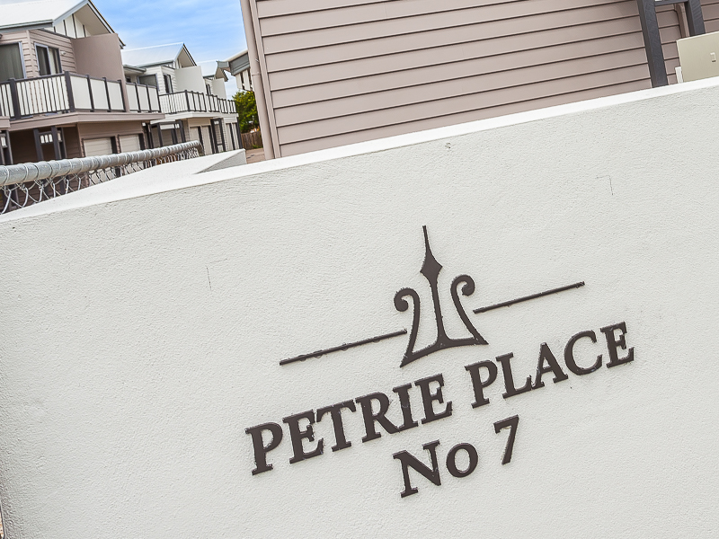 12/7 Young Street, Petrie, Qld 4502 - Property Details