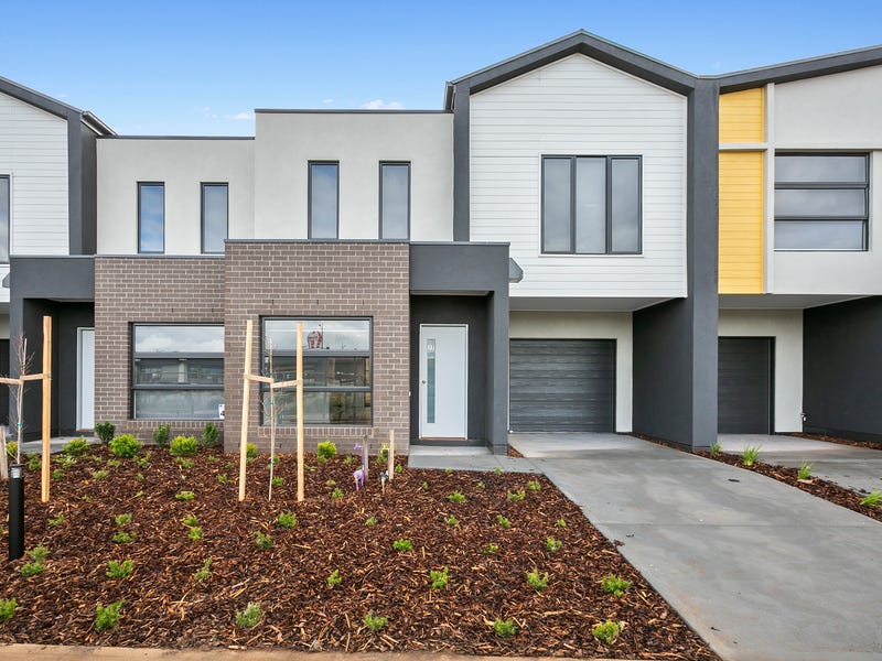 17 Lady Circuit, Thornhill Park, VIC 3335 - realestate.com.au