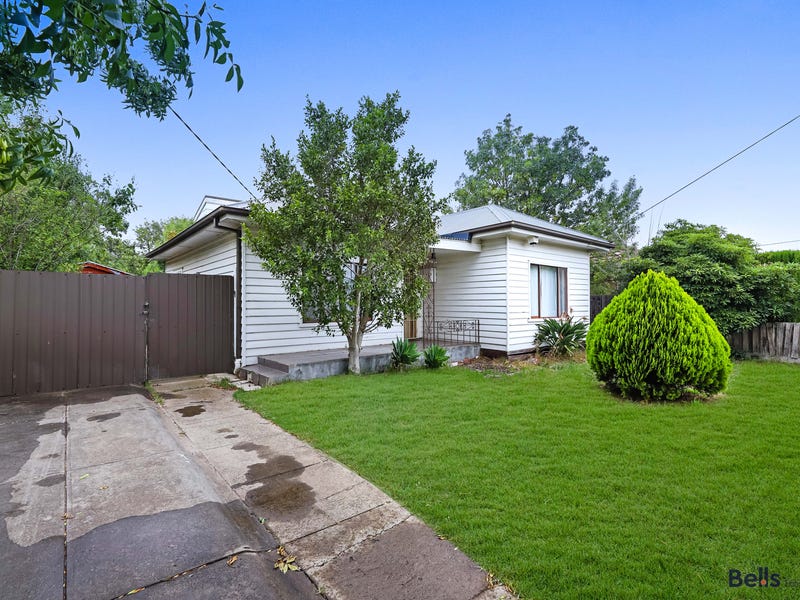 6 Boisdale Avenue, Sunshine North, VIC 3020 - realestate.com.au