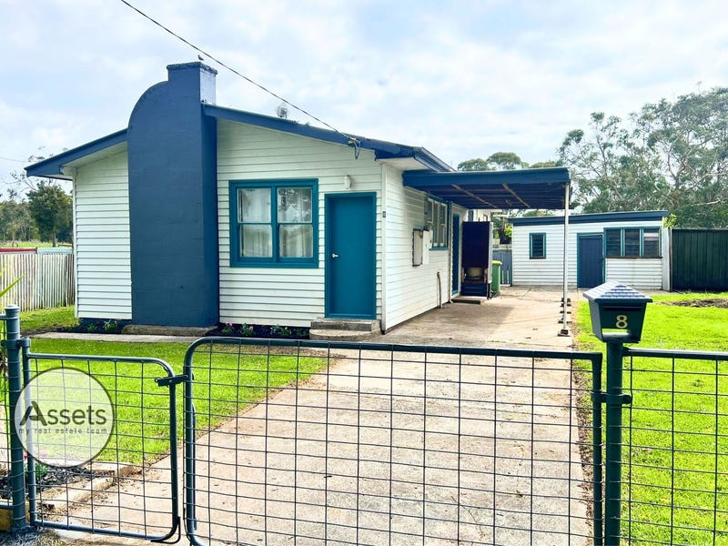 8 Smith Street, Heywood, Vic 3304 - Property Details