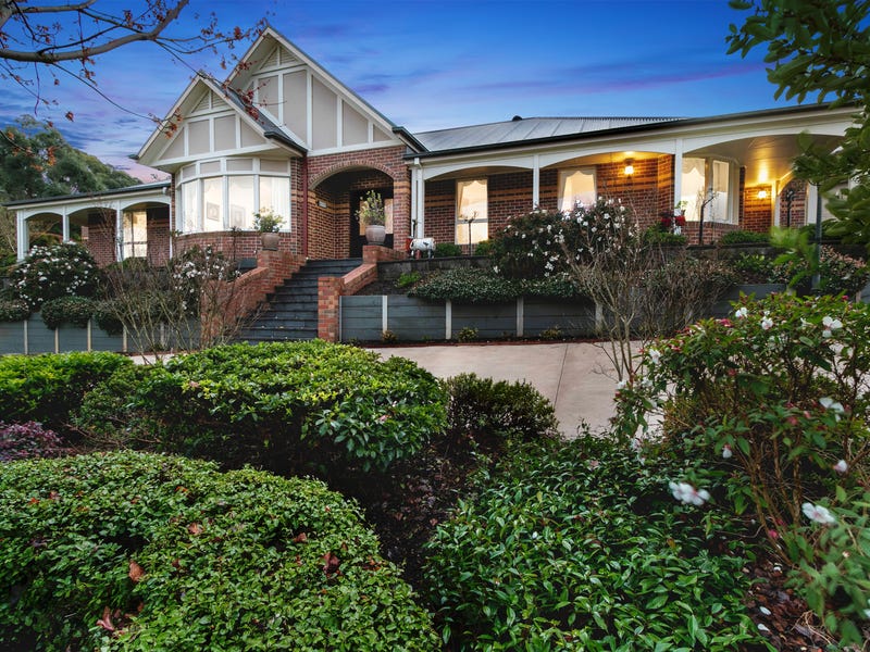 36 High Tor, Mooroolbark, Vic 3138 - Property Details