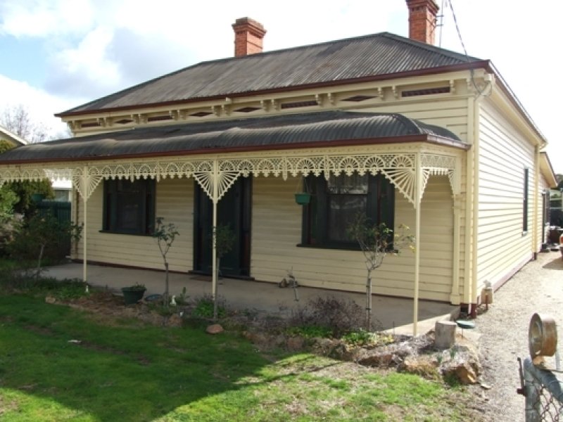 30 Bridge Street West, Benalla, Vic 3672 - Property Details