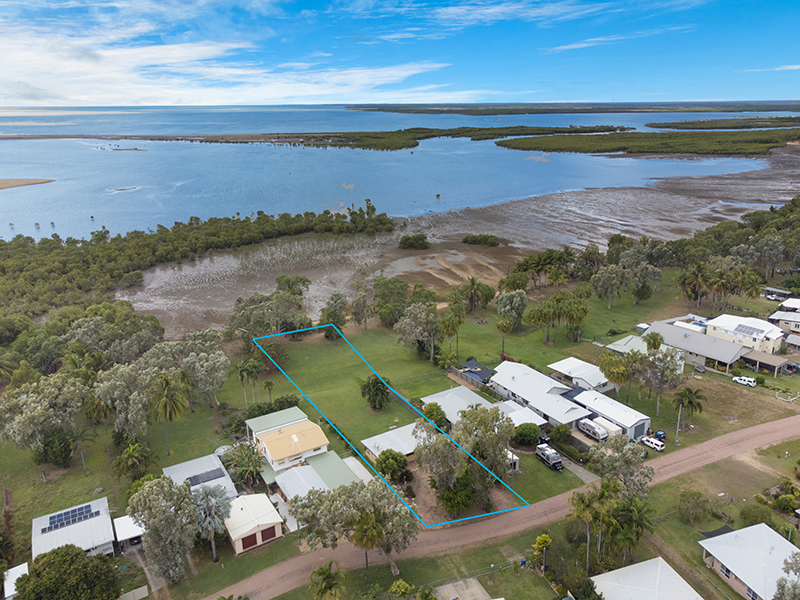 10 Whiting Court, Cungulla, Qld 4816 - Property Details