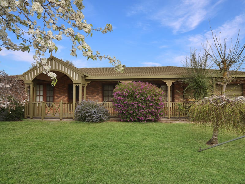 Unit 1/32 Moonlight St, Stawell, Vic 3380 - Property Details