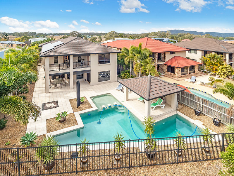 1 The Avenue, Windaroo, QLD 4207 - realestate.com.au