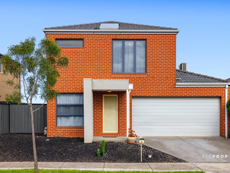 10 Victorking Drive, Point Cook, VIC 3030 - realestate.com.au