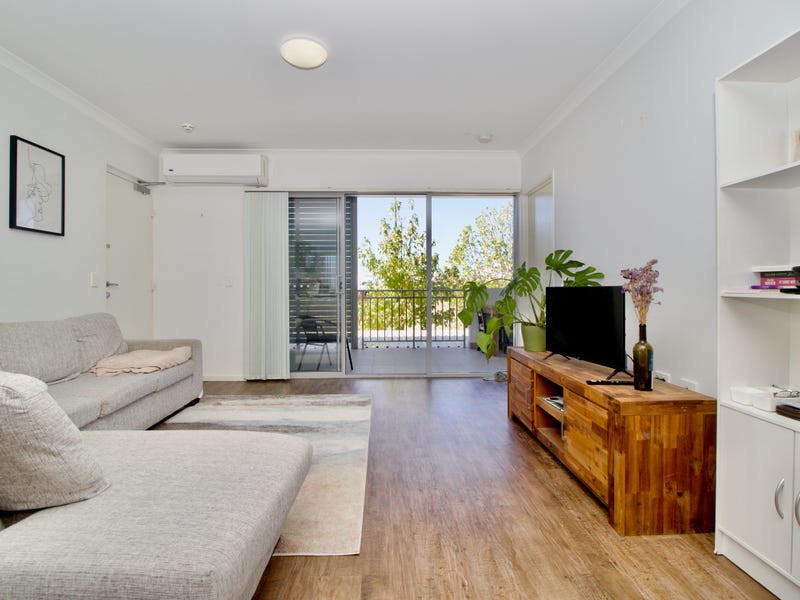 8/2 Market Street, Rockingham, WA 6168 - Property Details