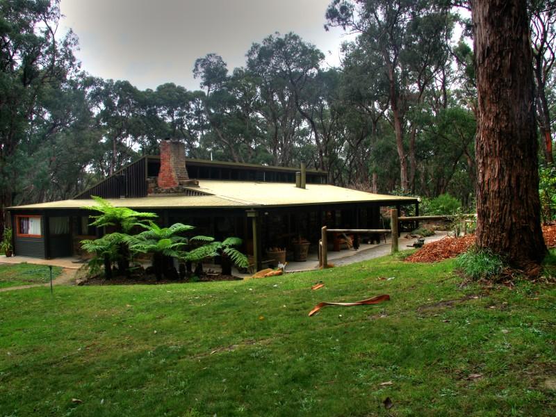 989 Macclesfield Road, Yellingbo, Vic 3139 - Property Details