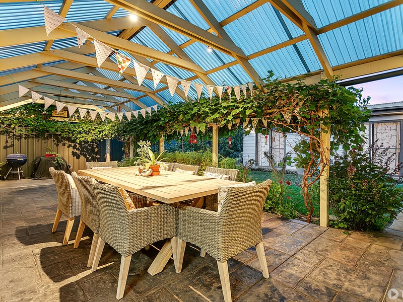 10 Zabica Avenue, Woodcroft, SA 5162 - Property Details