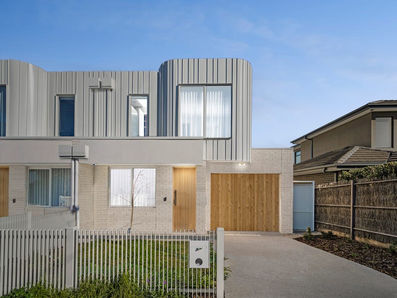 18 Loch Crescent, Strathmore, Vic 3041 - Townhouse for Sale ...