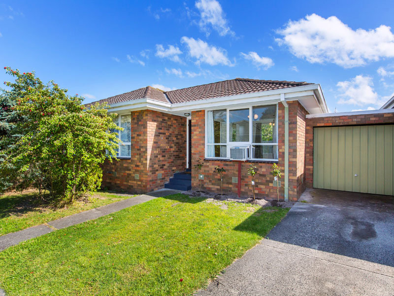3/8 View Road, Springvale, Vic 3171 - Property Details