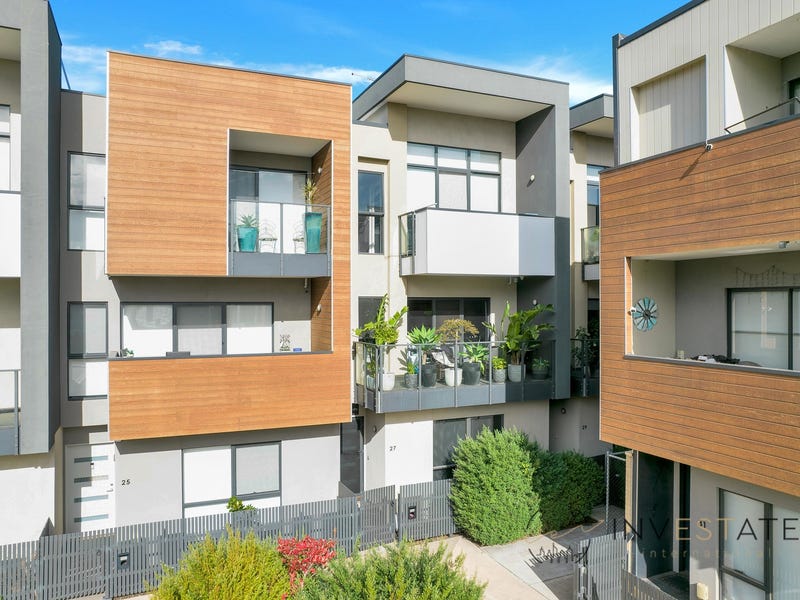 27 Tribeca Drive, Point Cook, VIC 3030 - realestate.com.au