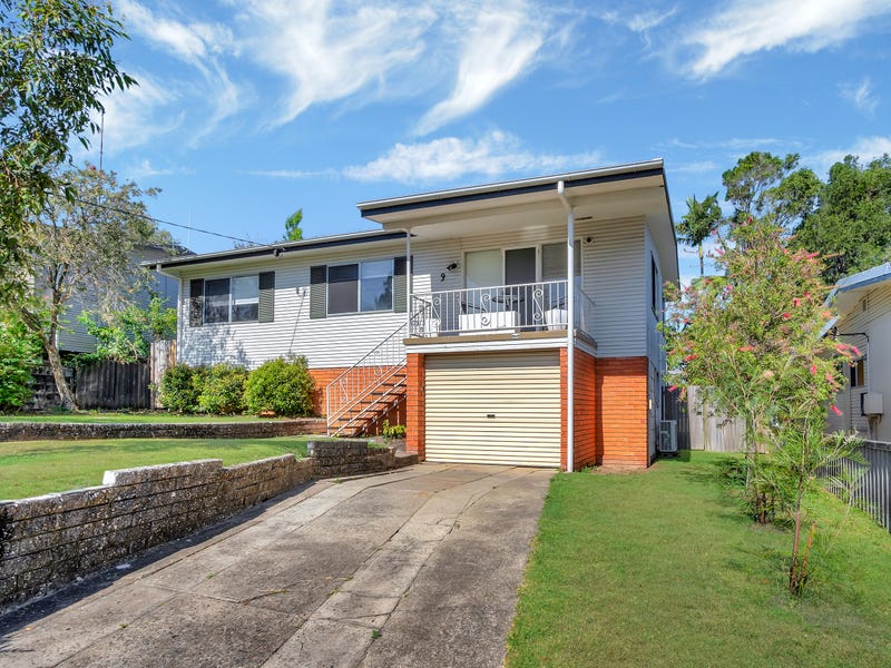 9 Ewan Street, Southport, QLD 4215 - realestate.com.au
