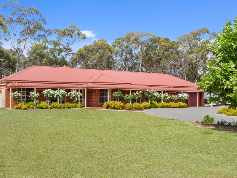 8 Cooper Grove, Strathfieldsaye, Vic 3551 - Property Details