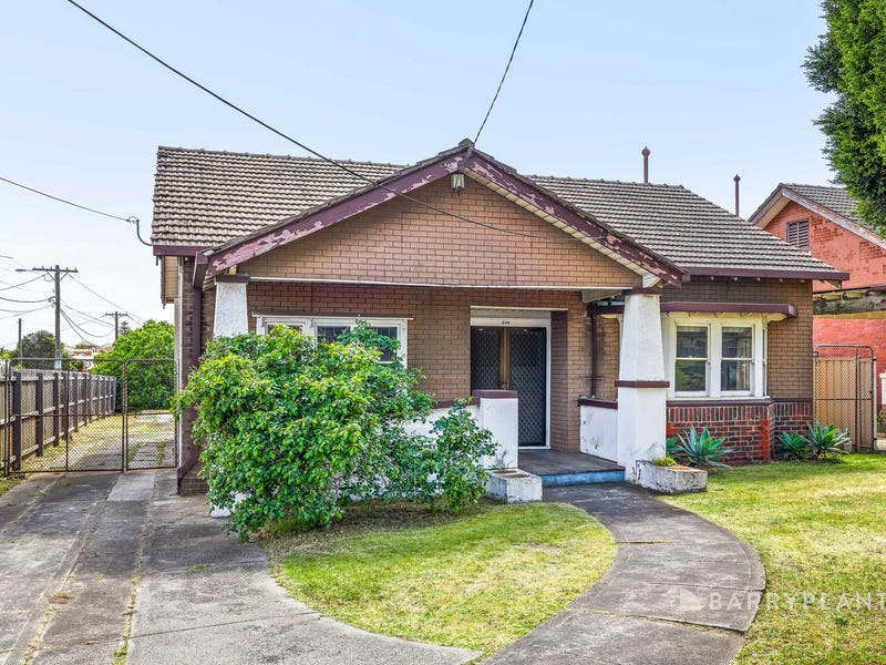 696 Bell Street, Preston, Vic 3072 - Property Details