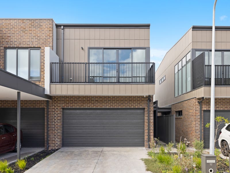 10 Jacaranda Ln, Keysborough, Vic 3173 - Property Details