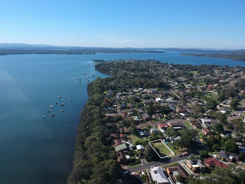 6 Kenneth Place, Mannering Park, NSW 2259