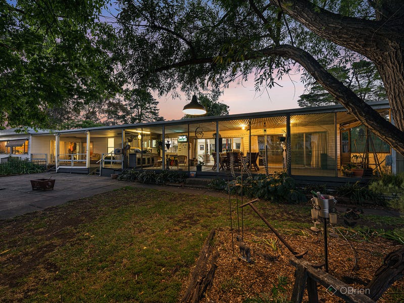 8 Pearcedale Road, Pearcedale, VIC 3912 - realestate.com.au