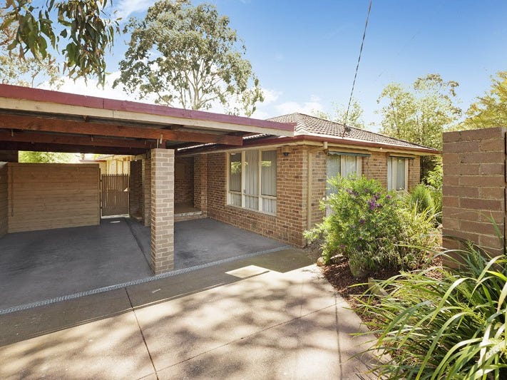 18 Bunker Cres, Glen Waverley, VIC 3150 - realestate.com.au