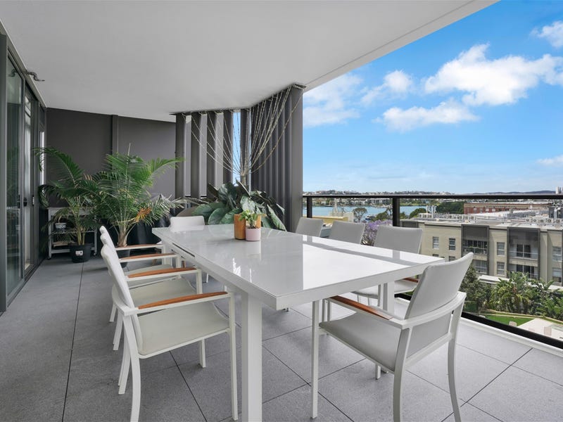 2073/48 Skyring Terrace, Newstead, QLD 4006 - realestate.com.au