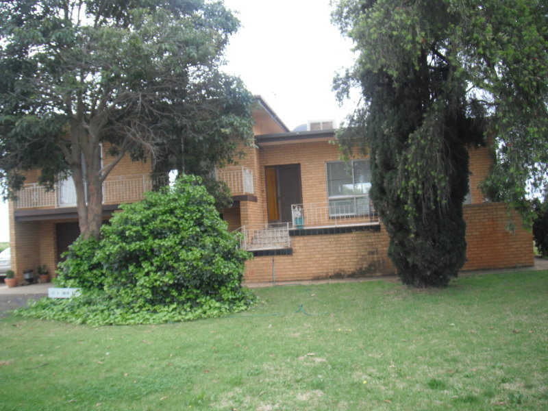 90 Kidman Way, Griffith, NSW 2680 - realestate.com.au