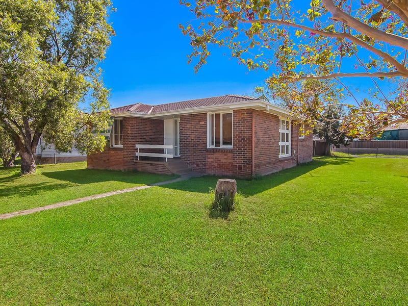 1 Casey Place, Blackett, NSW 2770 - Property Details