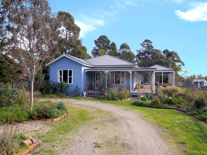 147 Garfield Nth Rd, Garfield, Vic 3814 - Property Details