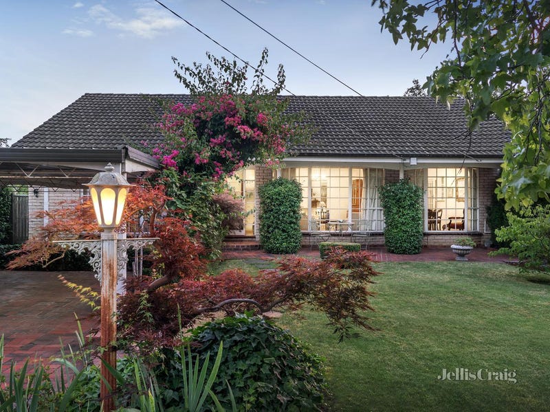 8 Atkinson Street, Templestowe, Vic 3106 - Property Details