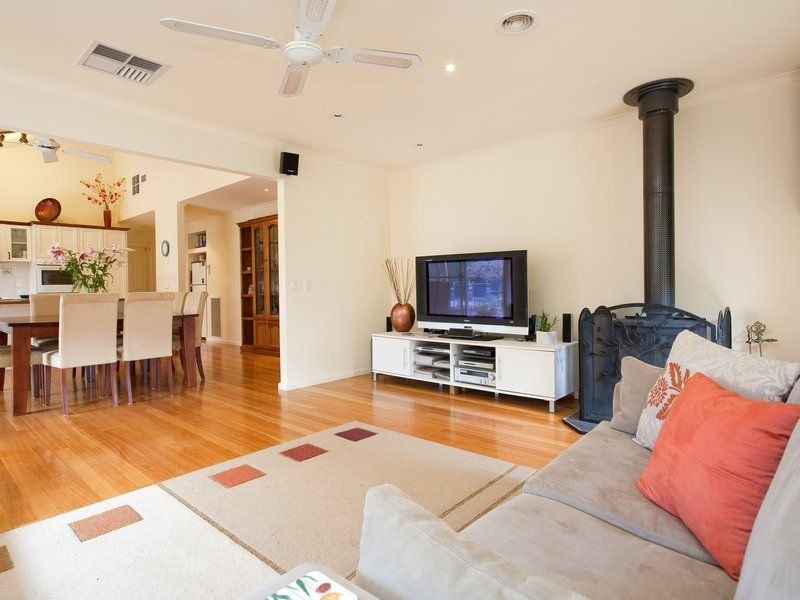 9 Aimee Court, Mornington, Vic 3931 - Property Details
