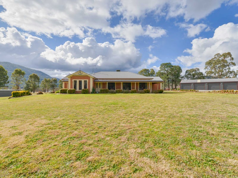 6 Condowie Road, Tamworth, NSW 2340 - Property Details