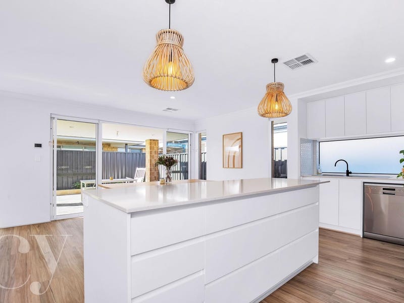 19 Tamarind Road, Treeby, WA 6164 - Property Details