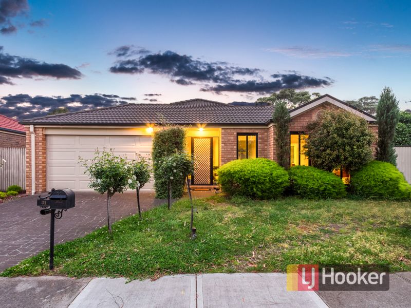 31 Glenshee Drive, Lynbrook, Vic 3975 - Property Details