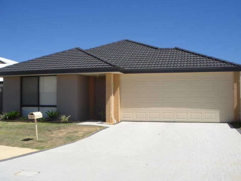 6 Gilman Court, Piara Waters, WA 6112 - realestate.com.au
