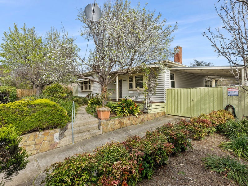 14 Roberts Road, Belmont, Vic 3216 - Property Details
