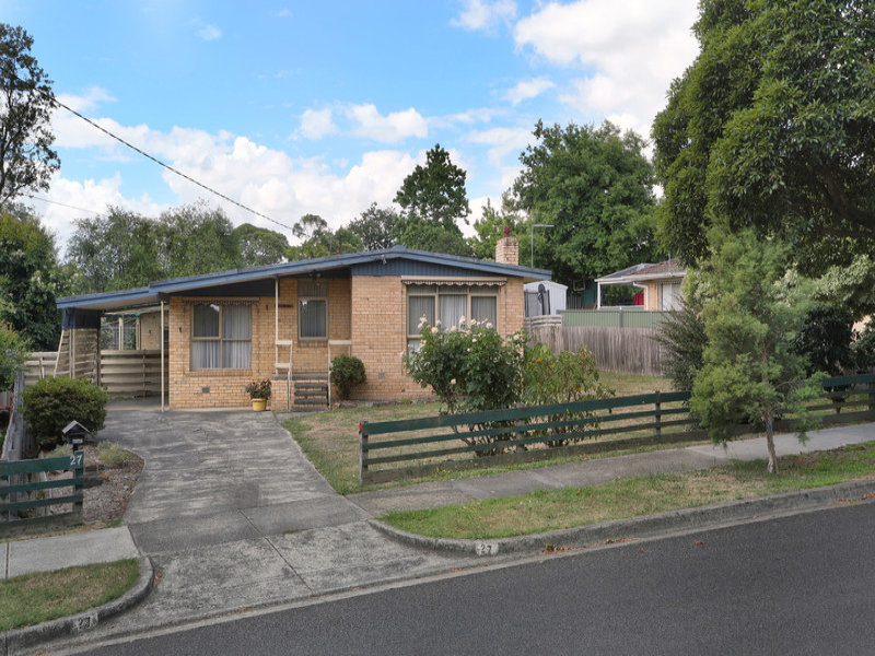 27 Belmont Road W, Croydon South, VIC 3136 - realestate.com.au